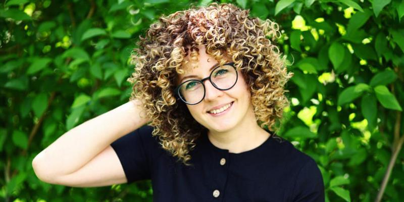 2B vs 2C Hair: Understanding the Differences – Controlled Chaos